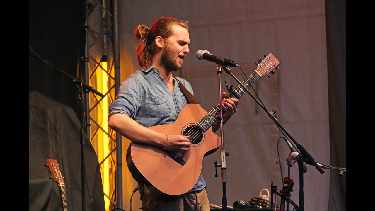 Jonathan Kluth beim radioeins Parkfest 2014 - YouTube