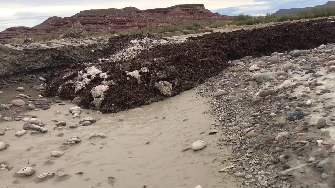 Wahweap Wash, UT Flash Flood Caught on Camera 7/15/2018 - YouTube