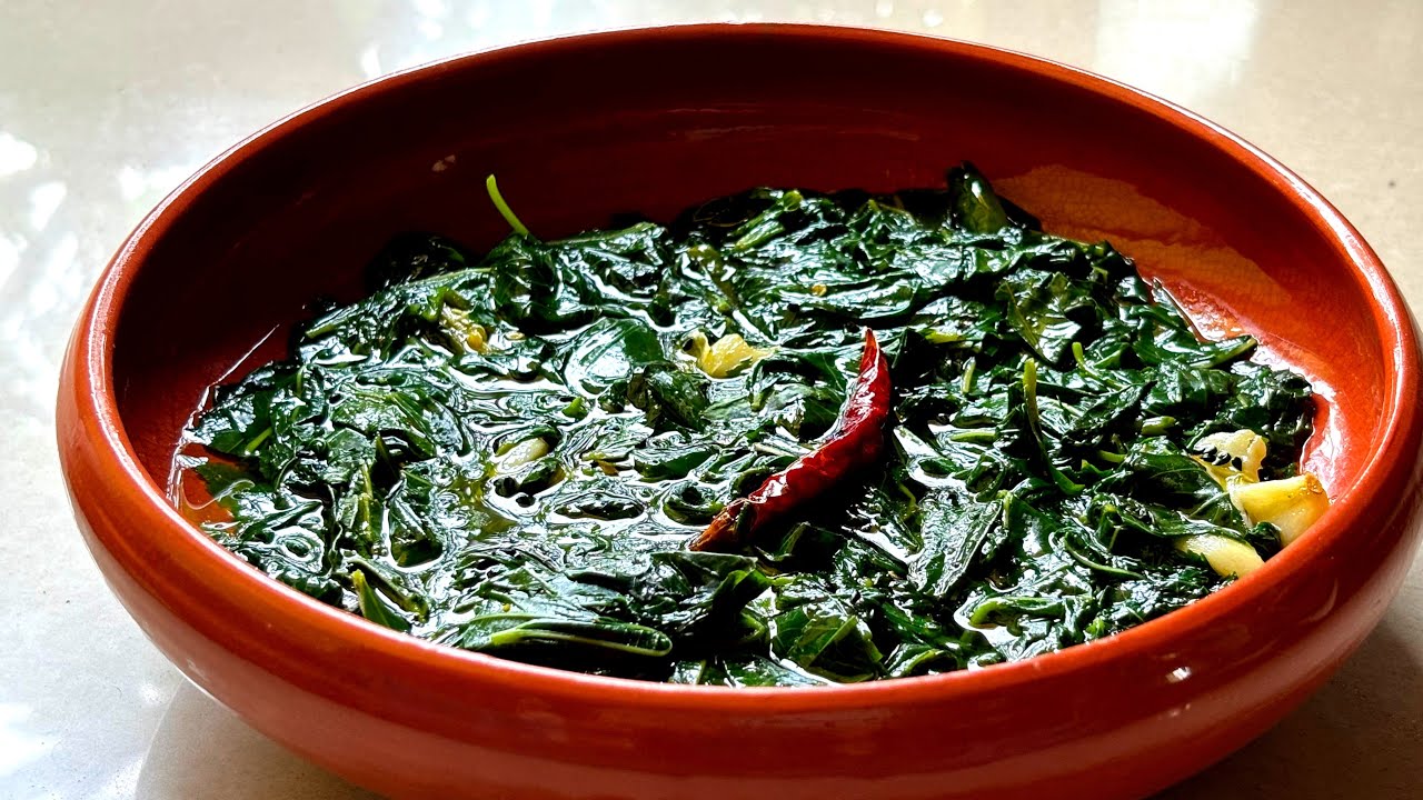 পাট শাকের ঝোল স্বাস্থ্যকর উপকারি | Paat Saag er Jhol |Jute Leaves ...