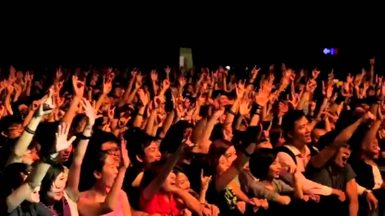ONE OK ROCK”35xxxv Deluxe Edition” Mighty Long Fall - YouTube