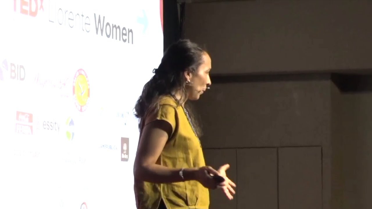 ¿Cómo reconciliarse con las noticias? | Mónica Quesada | TEDxLlorente ...