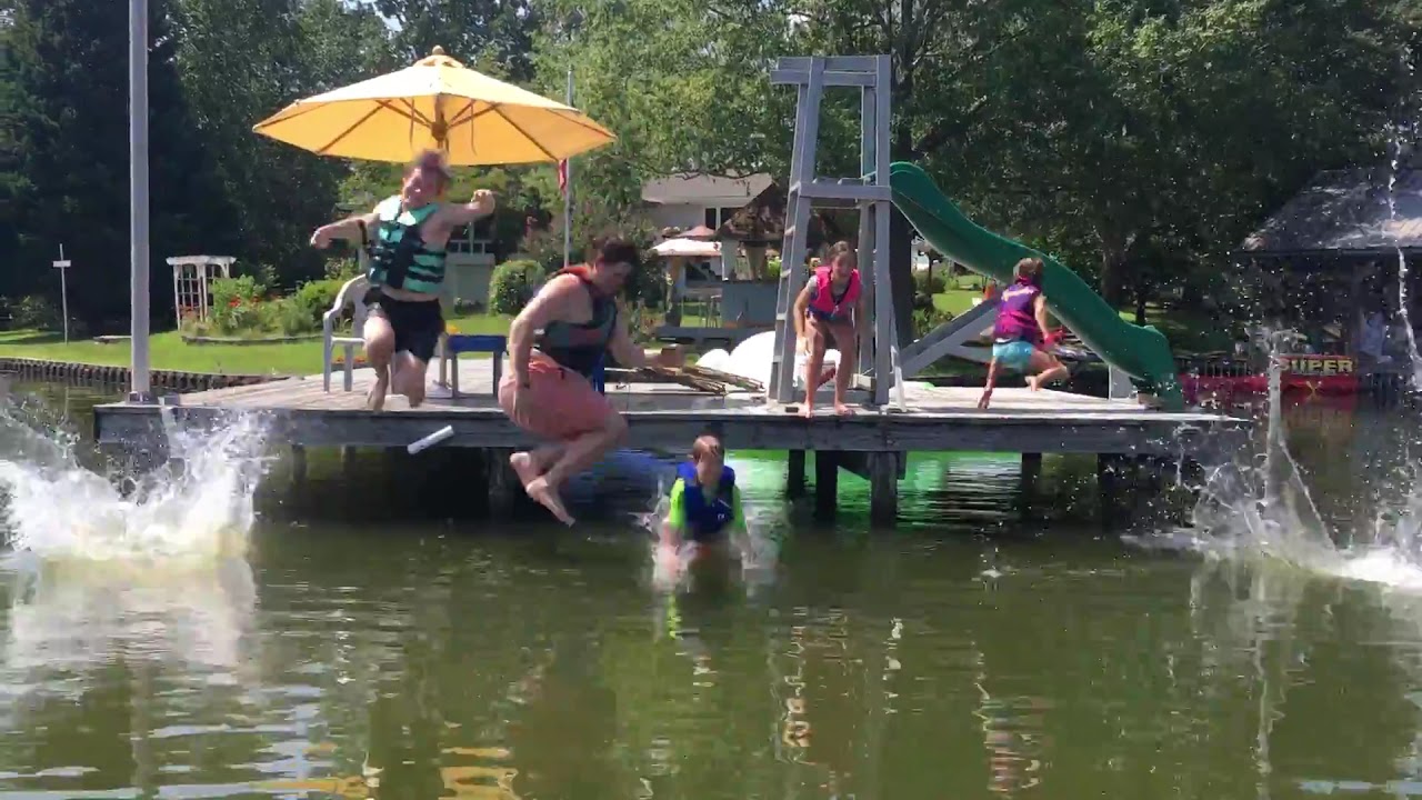 2017 Lake Trip Kids Jump off the Pier - YouTube