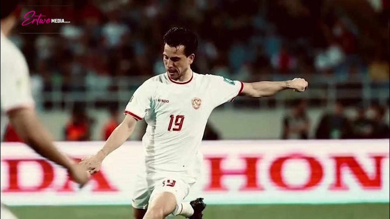 Thom Haye Menangis di Pelukan Ayah usai Cetak Gol Debut untuk Timnas Indonesia - YouTube