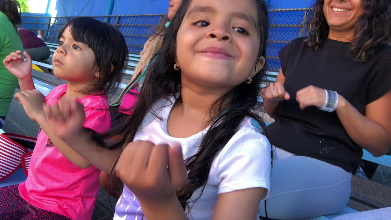 - Family Vlogs With Kids - YouTube