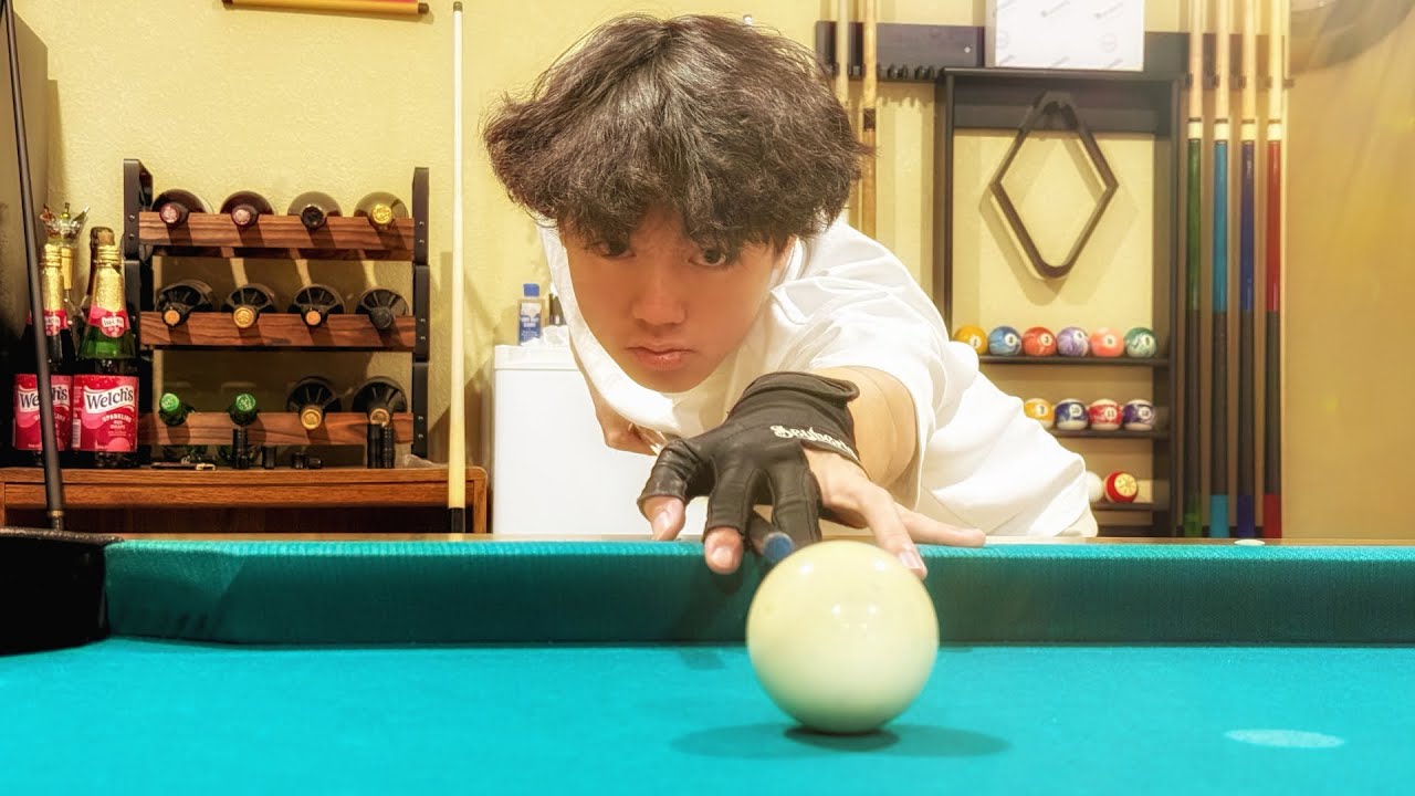 i tried to play pool (i'm trash and broke af now) - YouTube