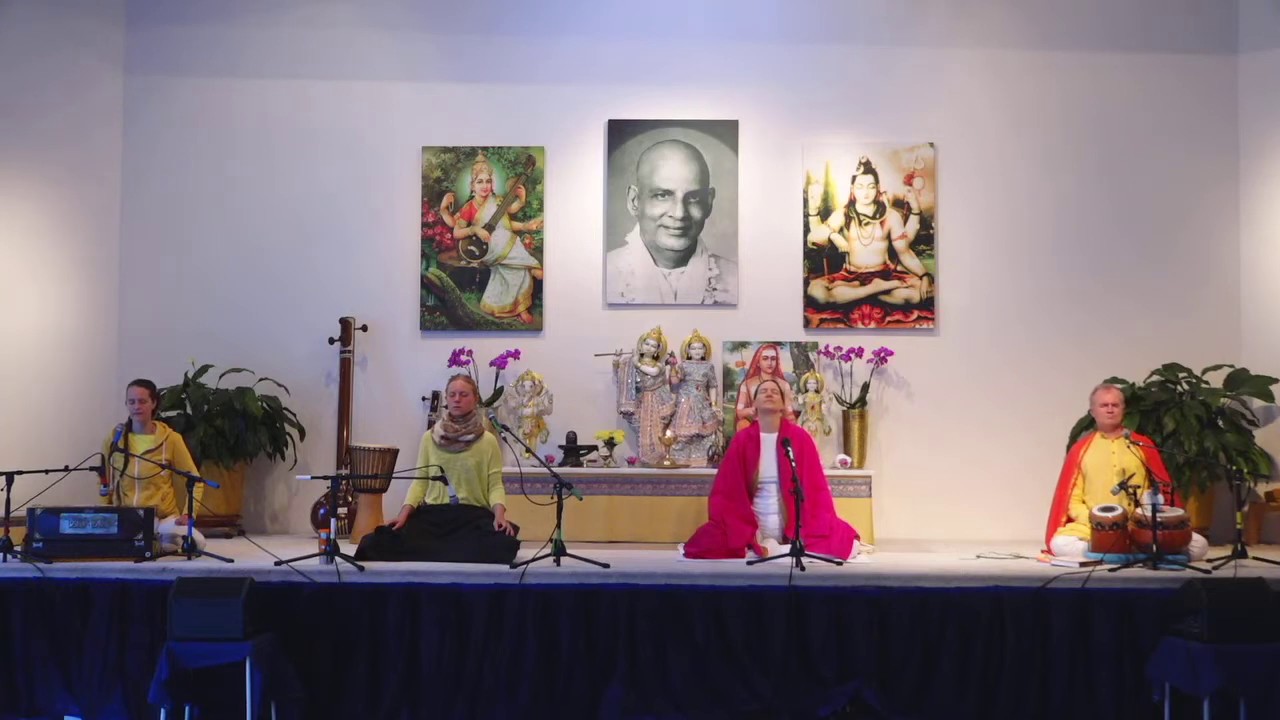 Satsang mit Sukadev - Live 07:00 Uhr 29.04.2020 - YouTube