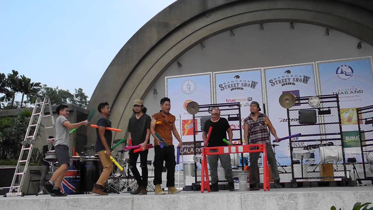 bangkok street show 2013 - exotic percussion - YouTube