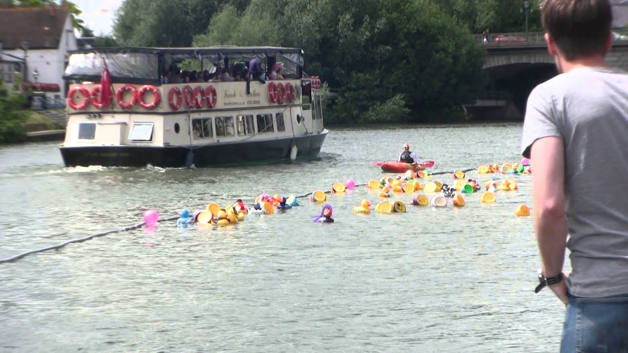 Staines Upon Thames Day 2014 - YouTube