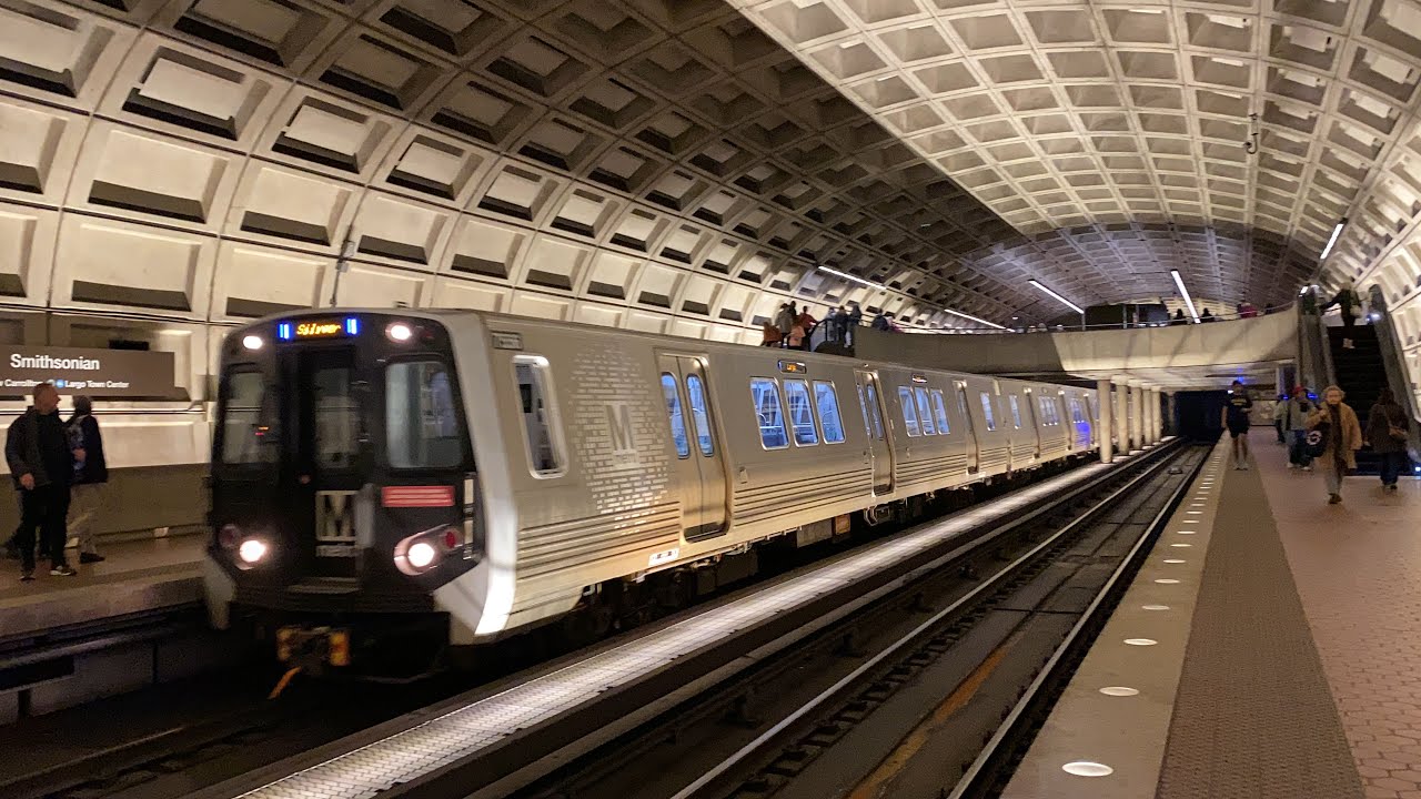 WMATA Washington Metrorail Blue, Orange, & Silver Line Trains ...