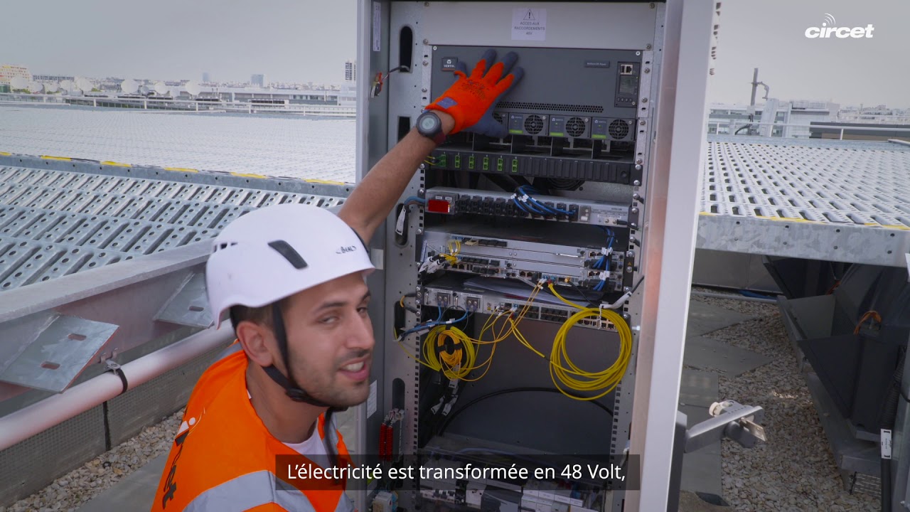 Le témoignage de Romain, technicien télécoms réseaux mobiles - YouTube