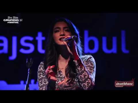Öykü Gürman-Koca Dünya (Akustikhane Yılbaşı Özel)