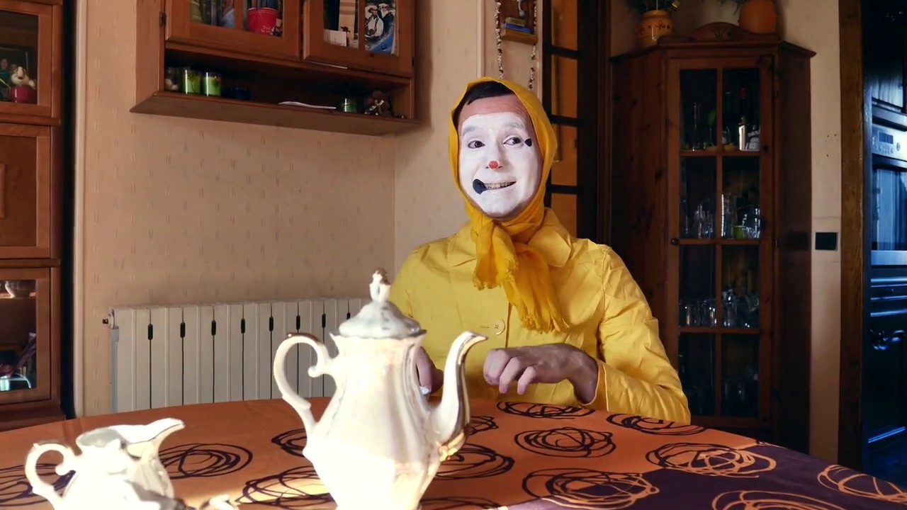 Lunatic Clown in Colors . . . S02 Ep05 - Desperate Clowns - YouTube