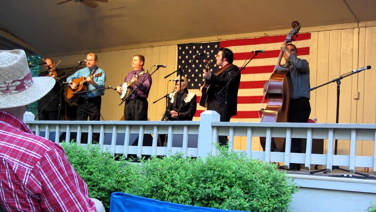 Ralph Stanley & The Clinch Mountain Boys - Clinch Mountain Backstep ...