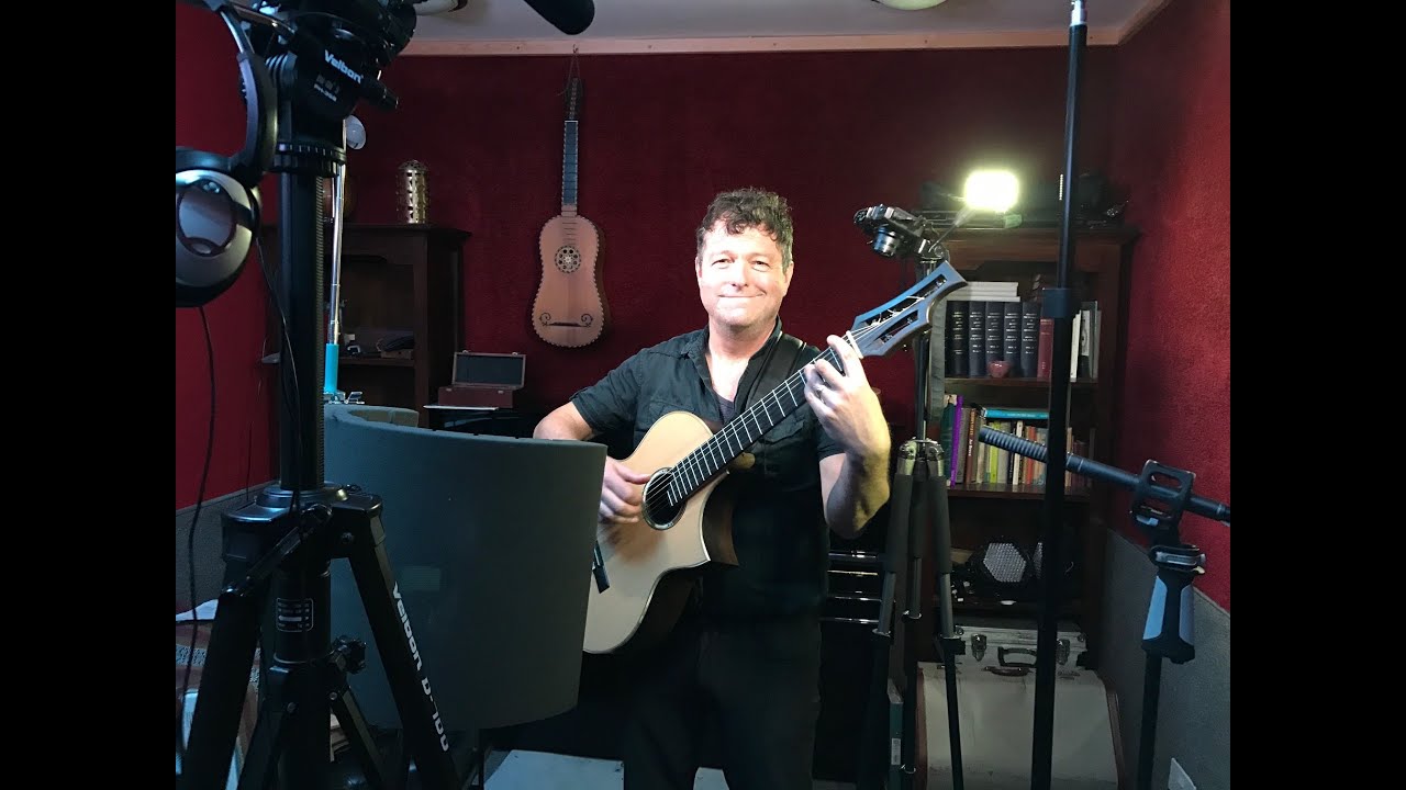 How to Tune a six string Guitar - with Richard Durrant - YouTube