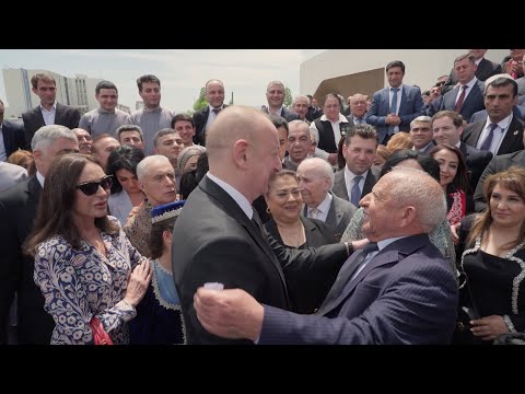 Abdal Qəhrəman Prezident İlham Əliyevə şeir oxudu (10.05.2025)