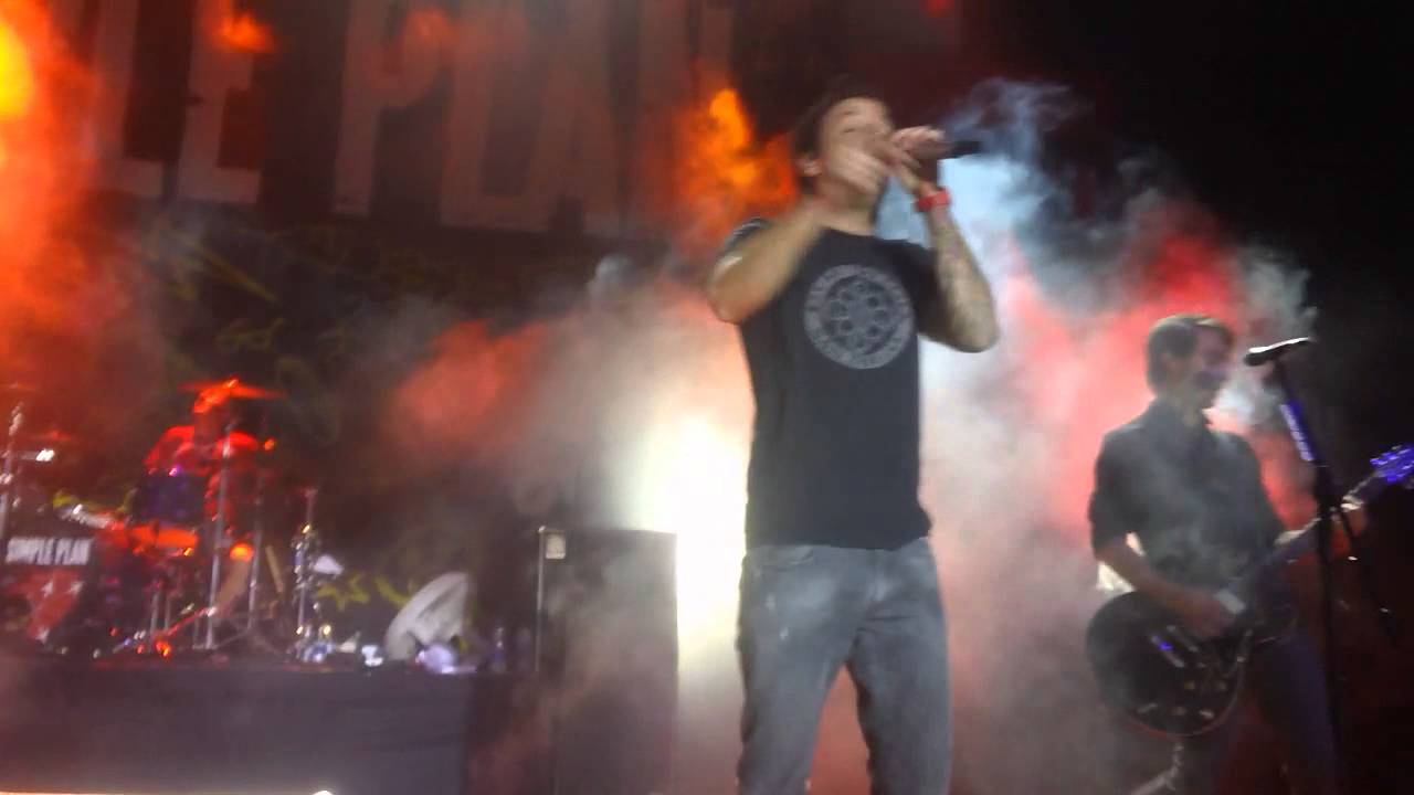 Simple Plan Colombia Thank you - YouTube