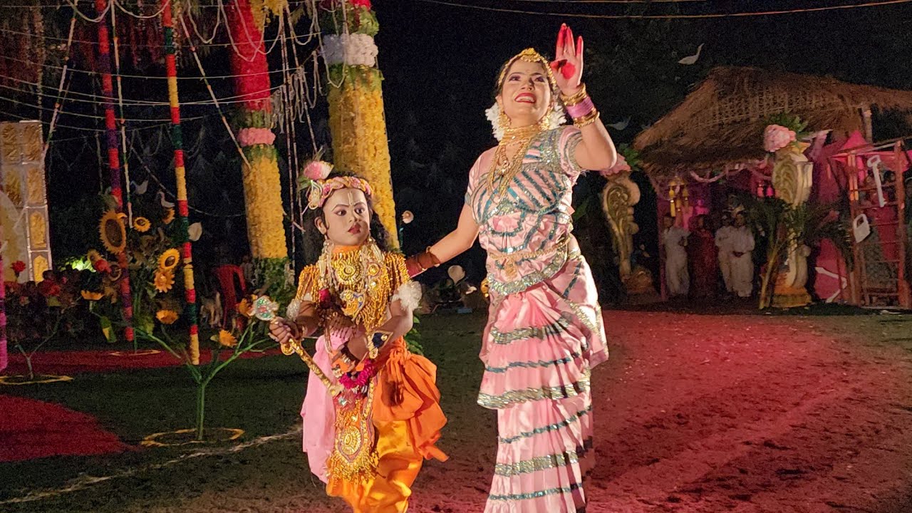 Viral Mohini Dance - YouTube