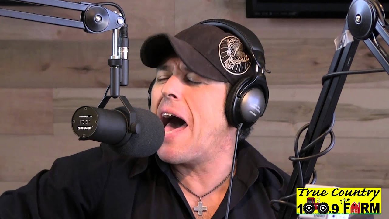 Sean Patrick McGraw Interview & Performance - YouTube