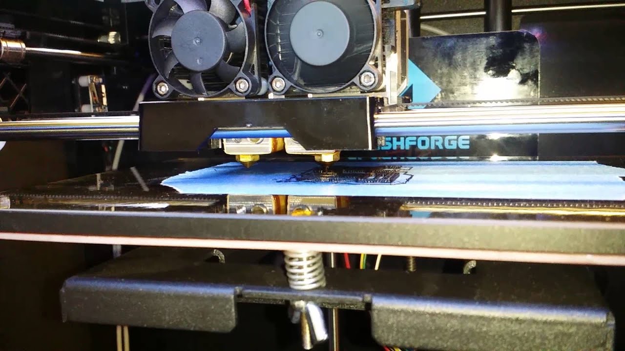 First prints with Flashforge Creator Pro - YouTube