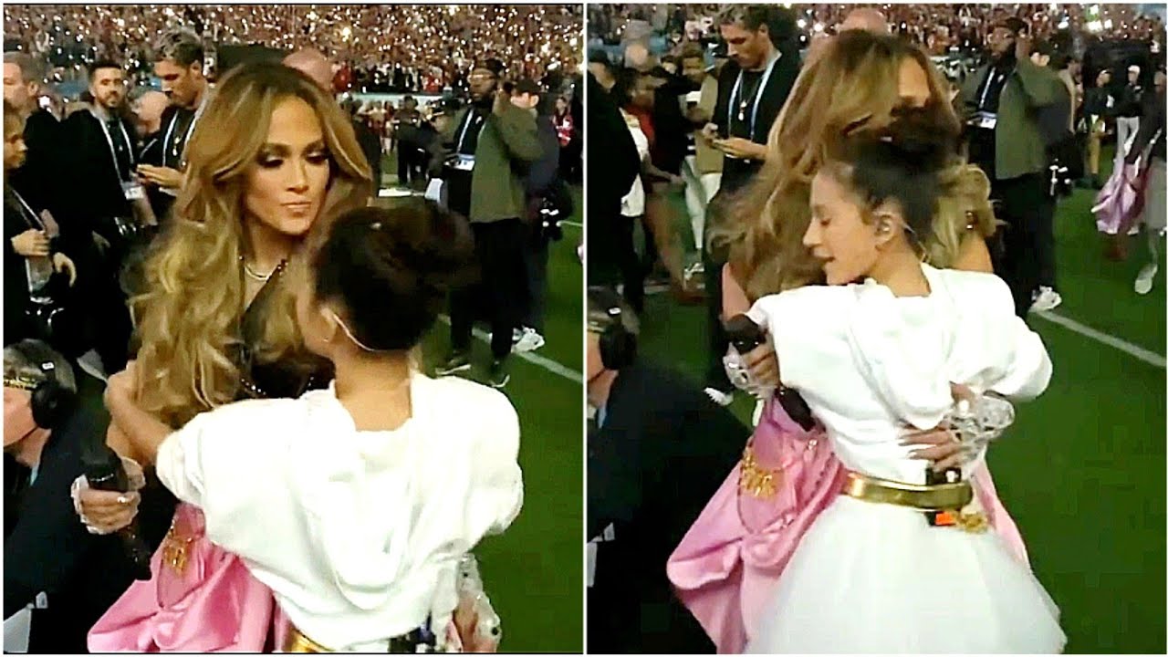Jennifer Lopez and Emme sweet hug at Super Bowl Halftime Show - YouTube