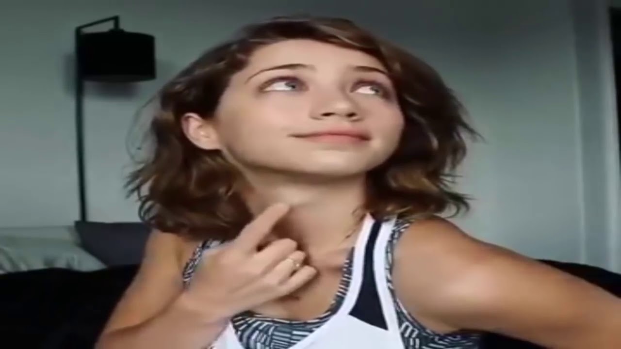 Emily Rudd Girl Or Boy - YouTube