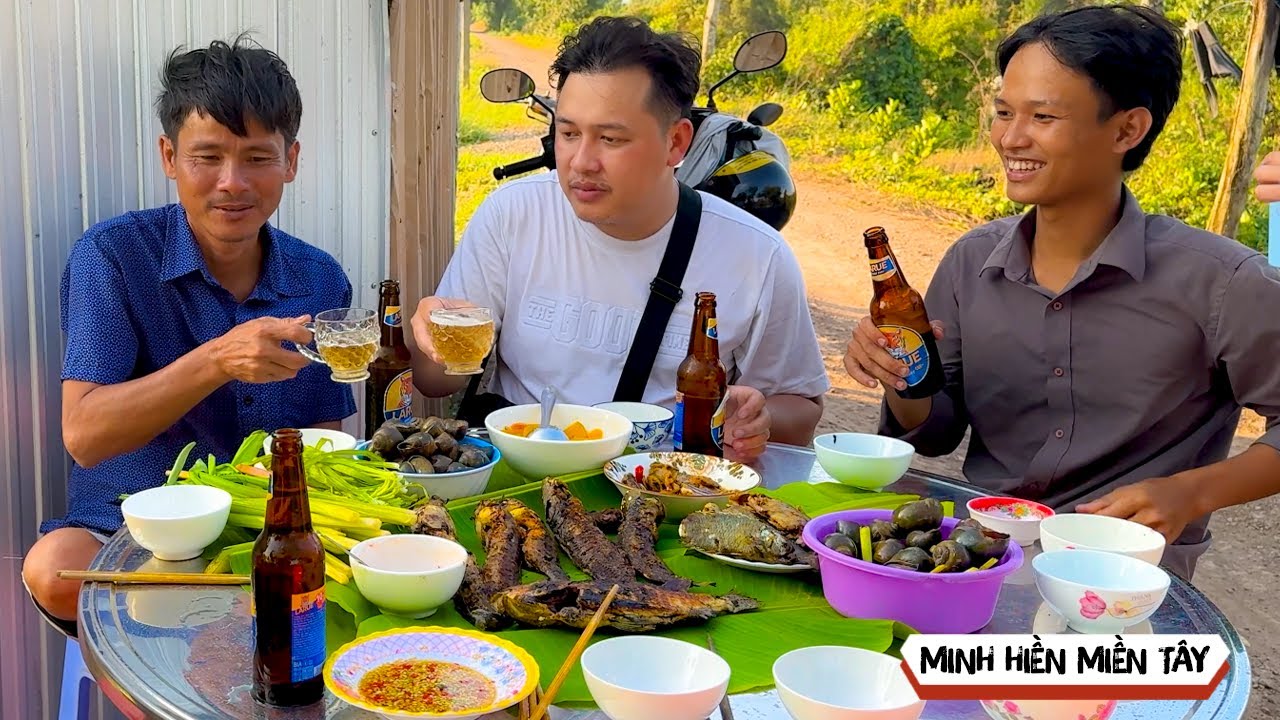 Bửa Cơm Quê Cùng Gia Đình - Mồi Bén Lai Rai Ngoài Đồng Cùng Các Cha Con ...