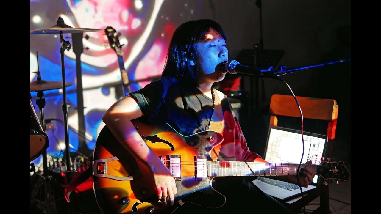 Monica Hapsari - Pulang (live) - YouTube