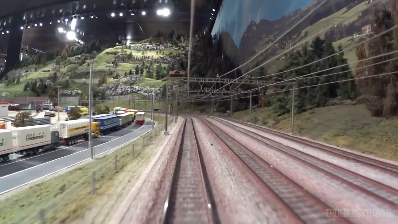 Model Train Cab Ride in HO Scale - YouTube