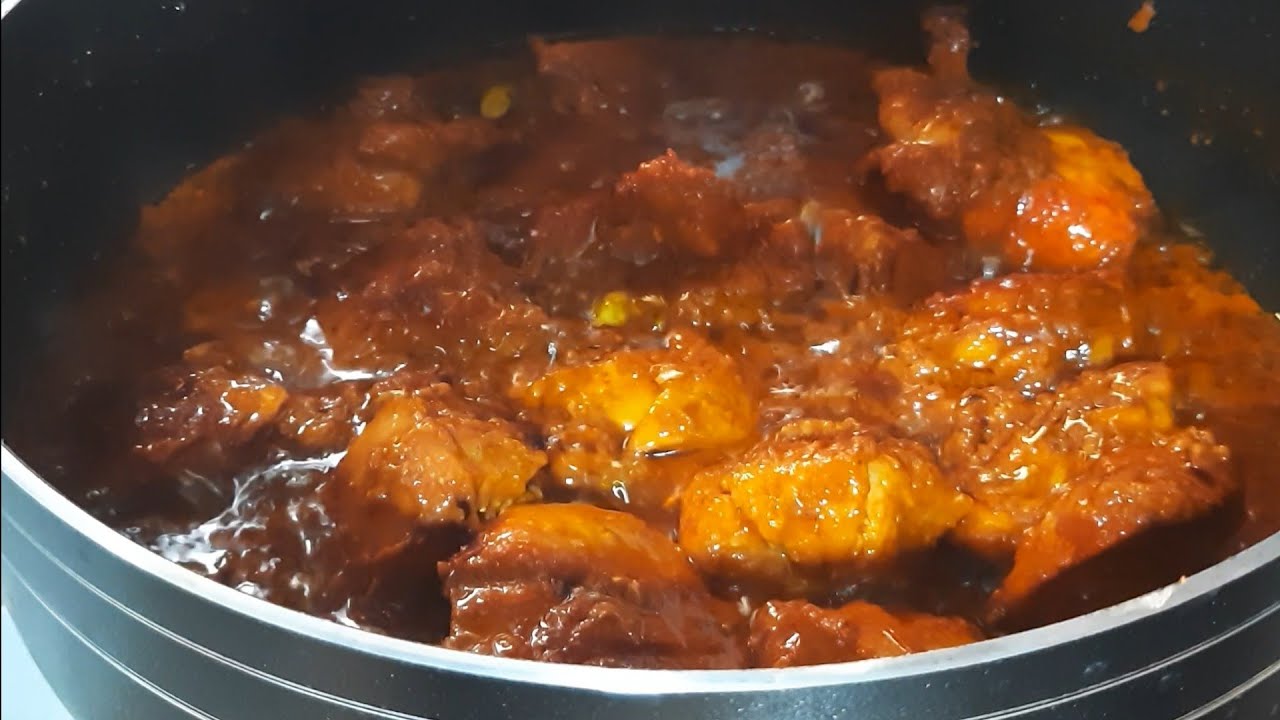 Red Chicken Masala | Spicy Indian Red Chicken Curry | Red Masala ...