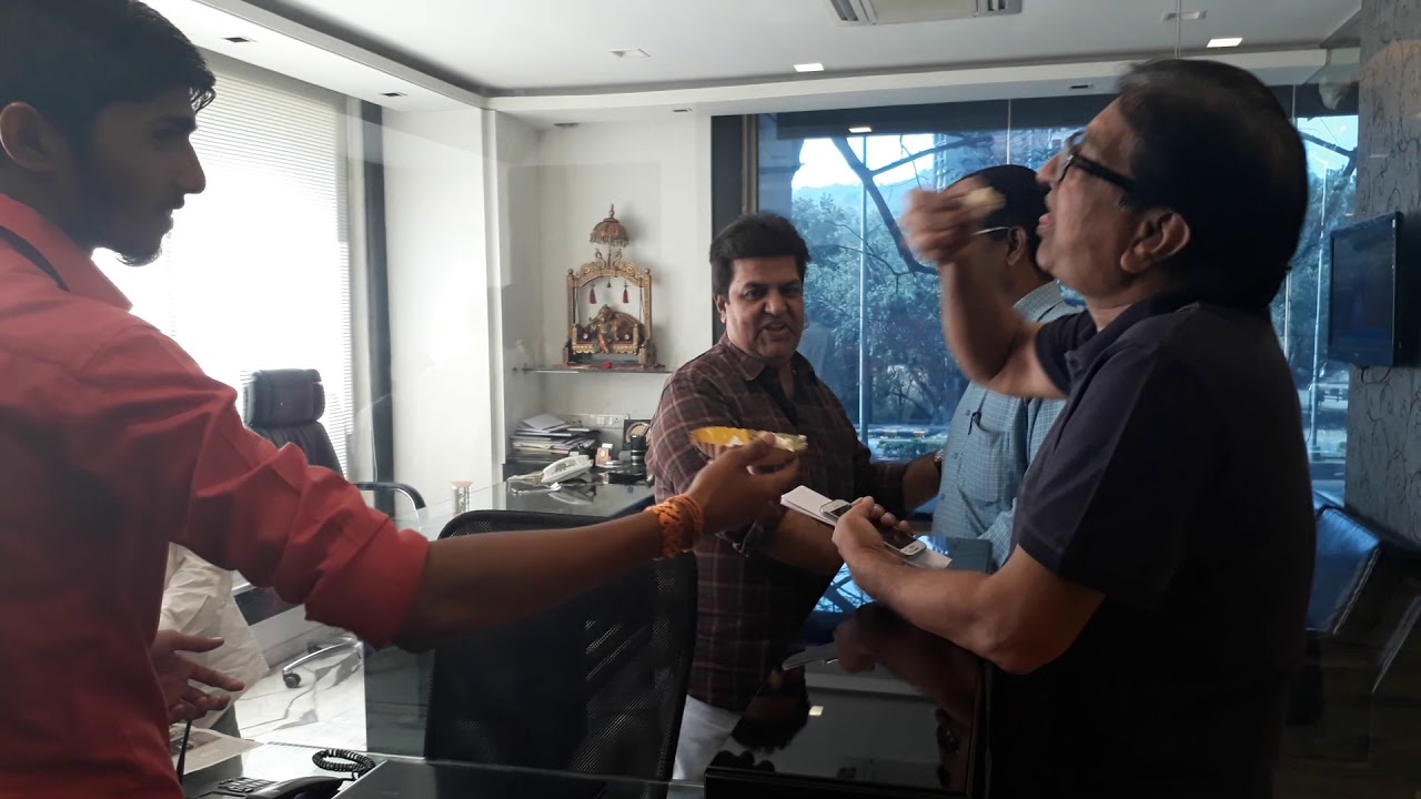 Hassan Javed Sayyed 182 - YouTube