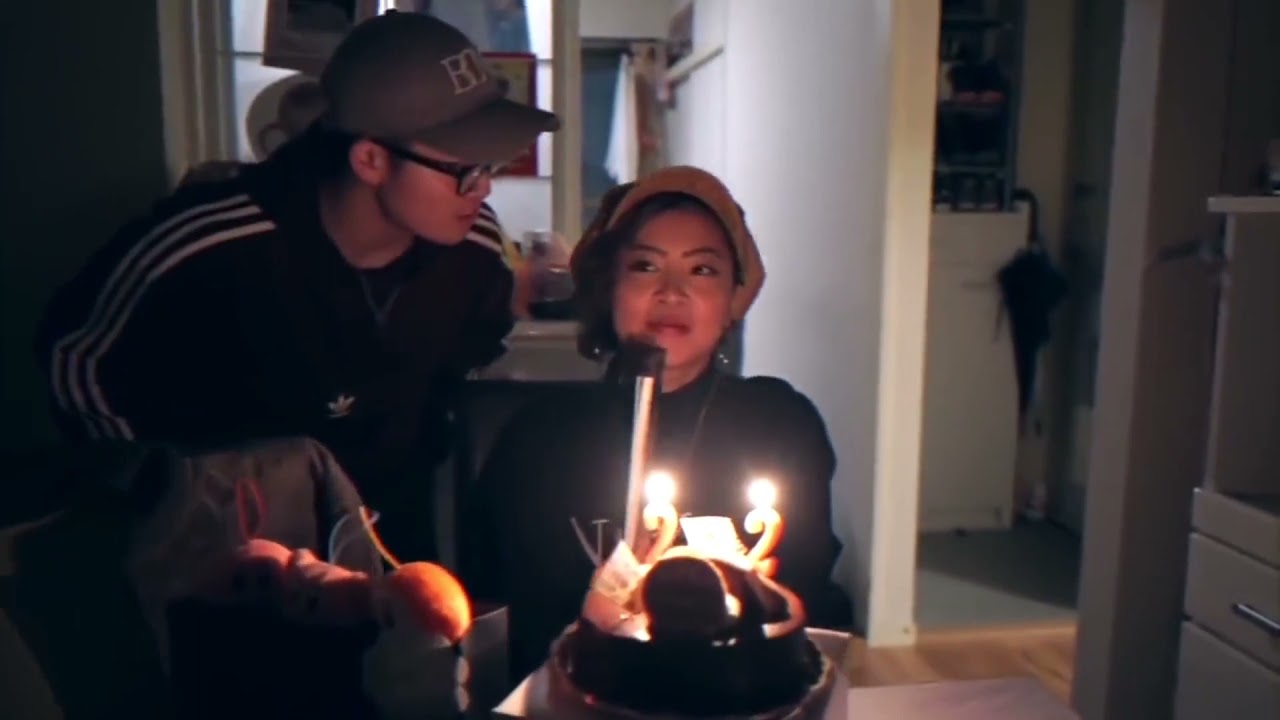 Riki singing Happy Birthday to Yumeri so cute~~~ - YouTube