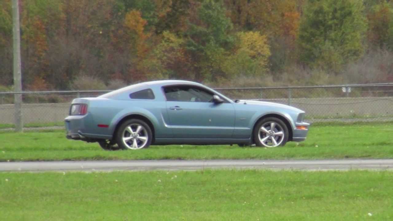Windveil Blue MUSTANG GT Laps the Road Course @ TMP - YouTube