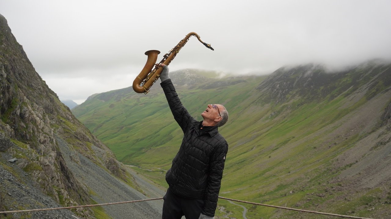 Snake Davis Live - Sax and song.... Show No. 262 - YouTube