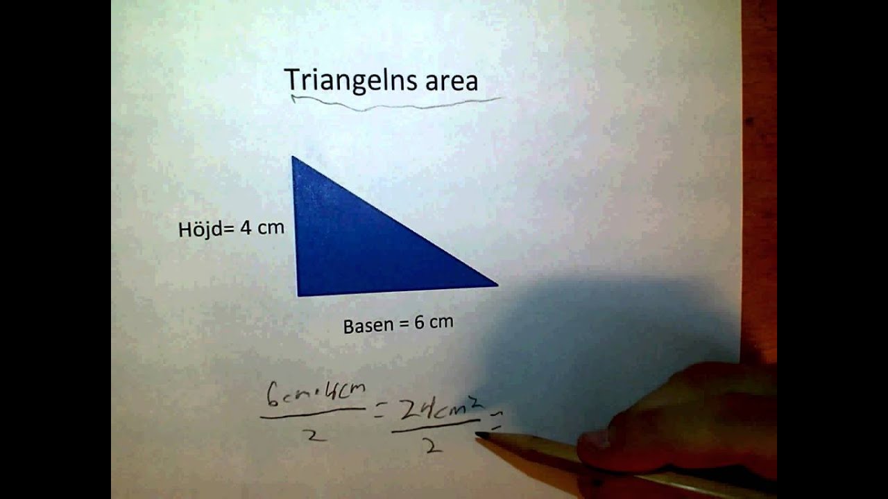 Triangelns area - YouTube