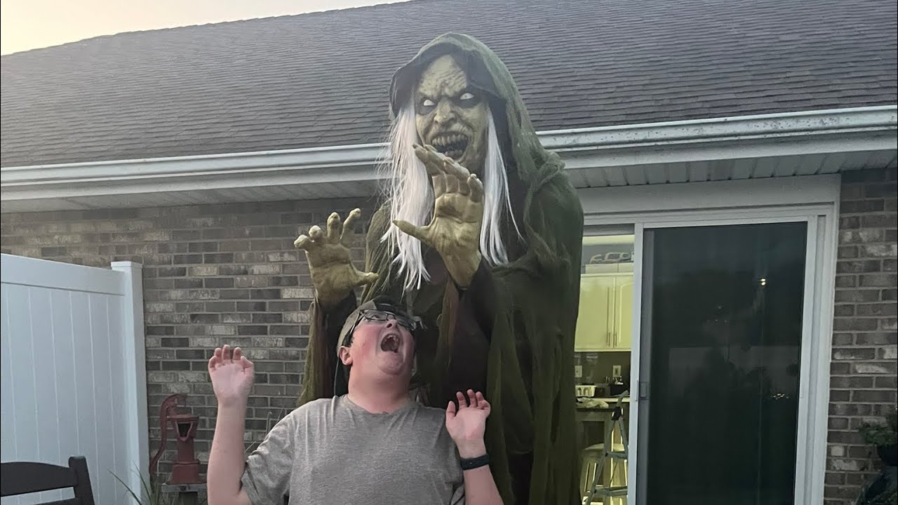 Towering Tallulah Unboxing and Demo - YouTube