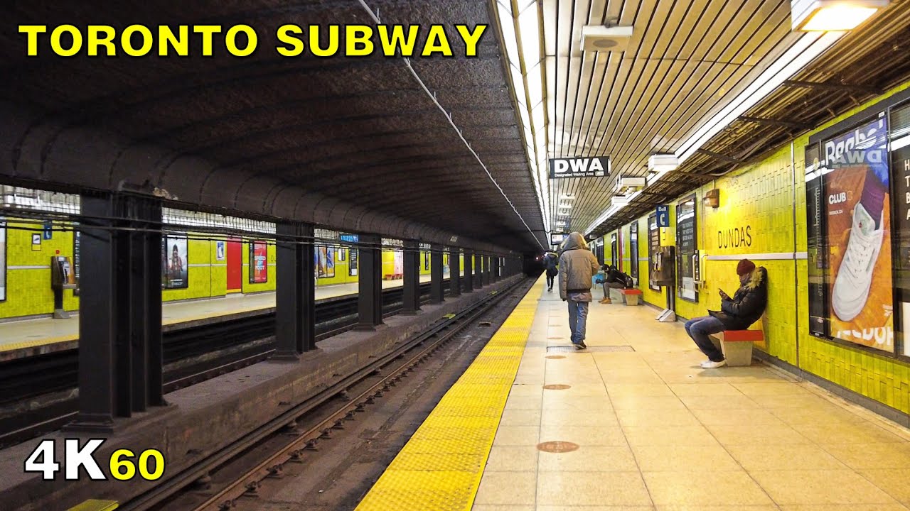 Toronto Subway Ride on Christmas Day From Dundas to Bloor-Yonge 2020 ...