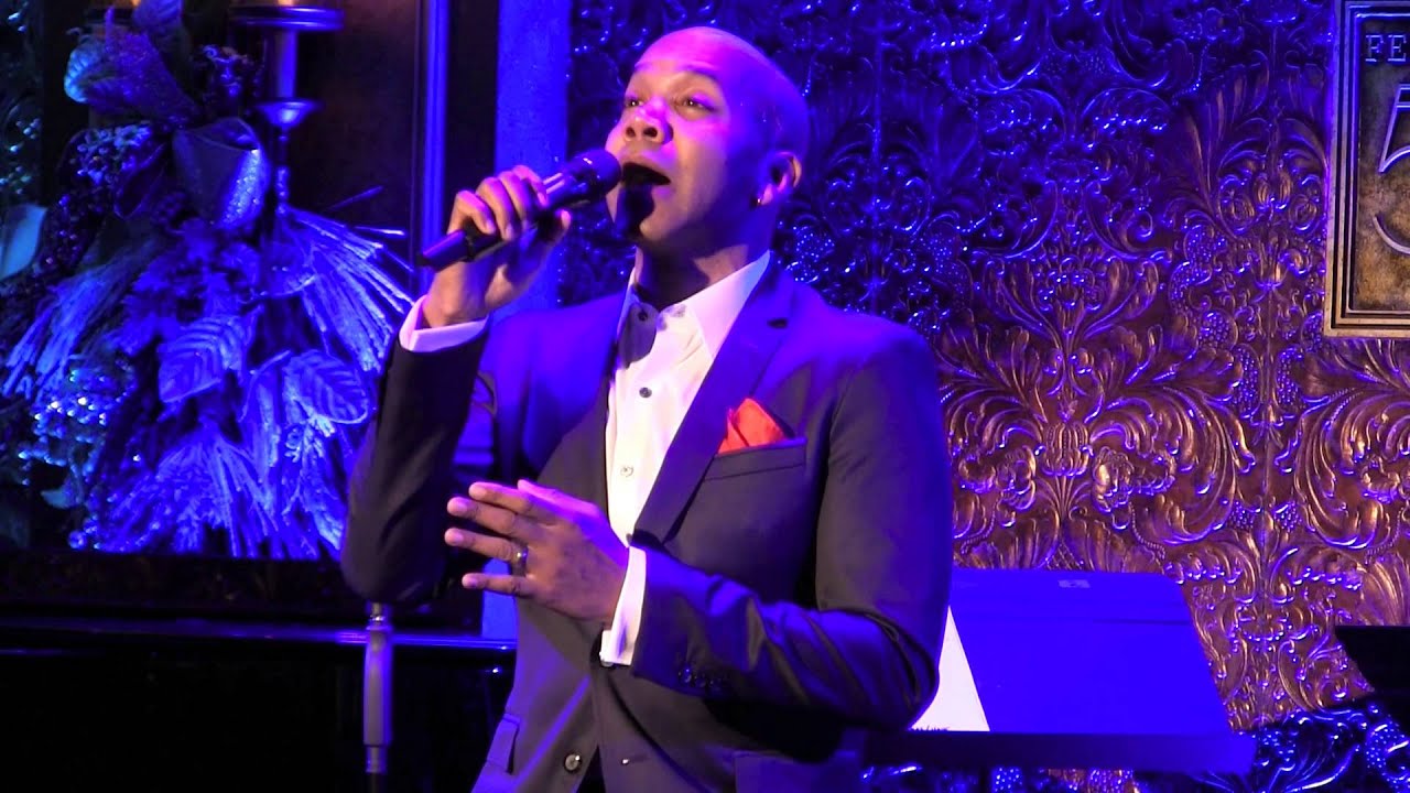 Darius de Haas - "I'll Be Home For Christmas" (Bing Crosby) - YouTube