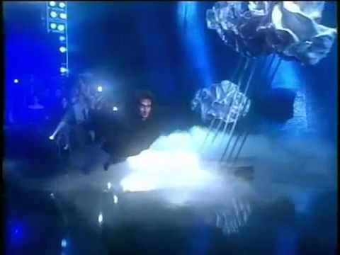 David Copperfield - Flying Levitation - YouTube