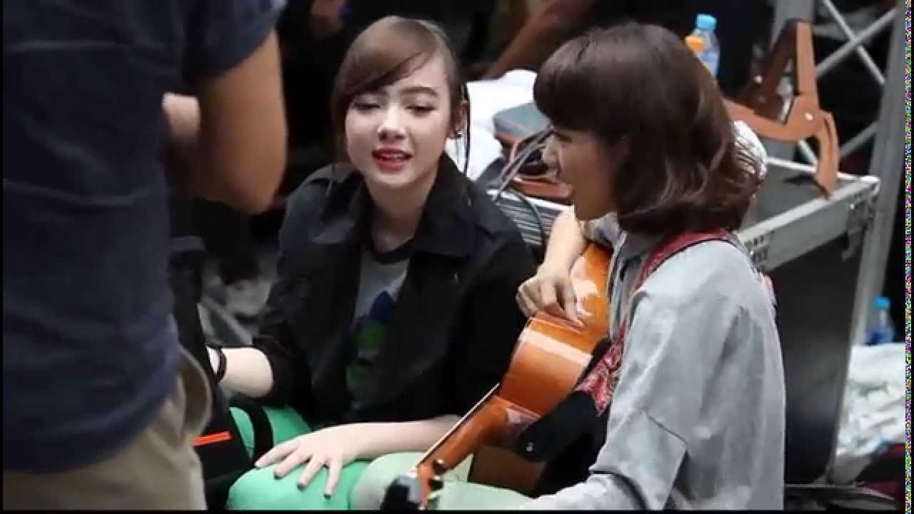 Jannina Weigel (Ploychompoo) @ ZeedSim AIS [31.1.15] - YouTube