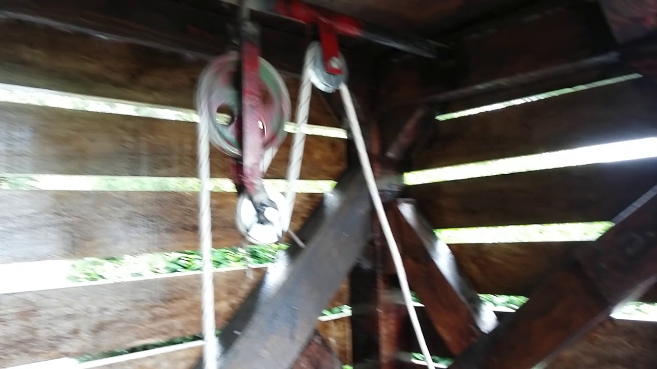 Water well triple pully - YouTube