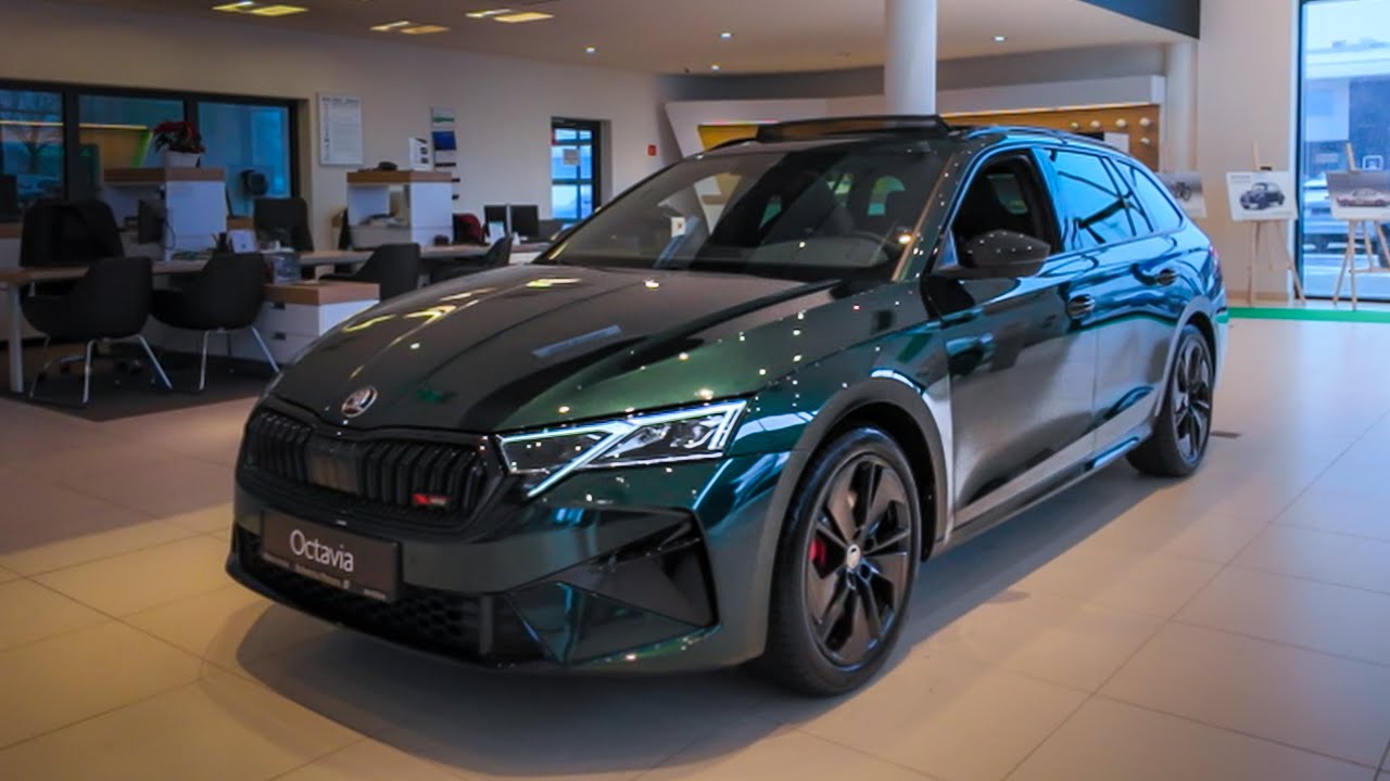 2025 Skoda Octavia RS Kombi w kolorze Highland Green metalizowany i ...
