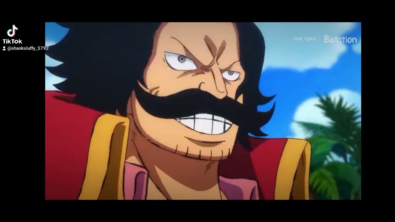 One piece Gold D roger vs WhiteBeard - YouTube