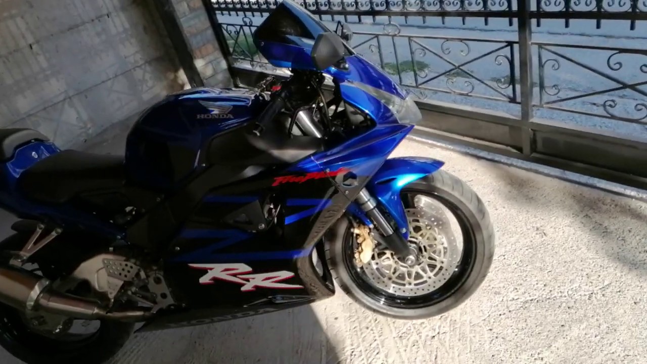 My Blue 2003 Cbr 954rr (start up - walk around) - YouTube