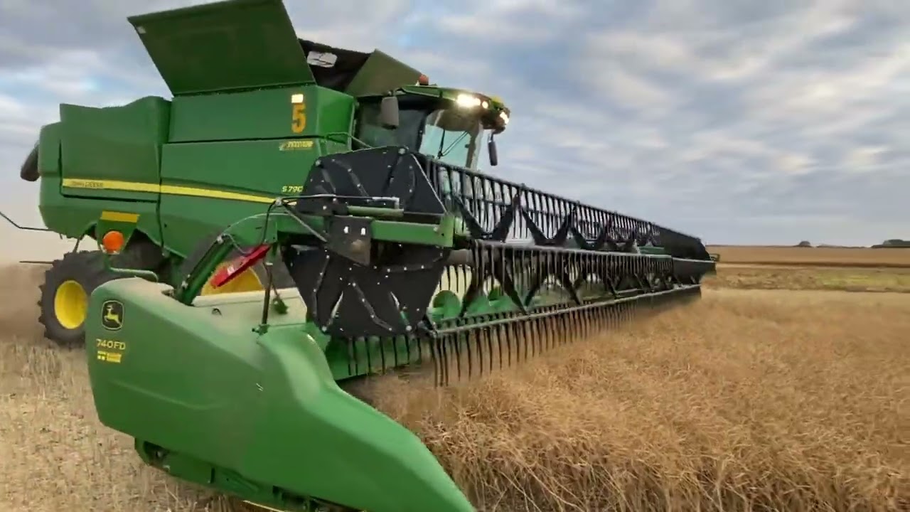 Straight Cutting Invigor 340P Canola with John Deere S790’s and 40 ...