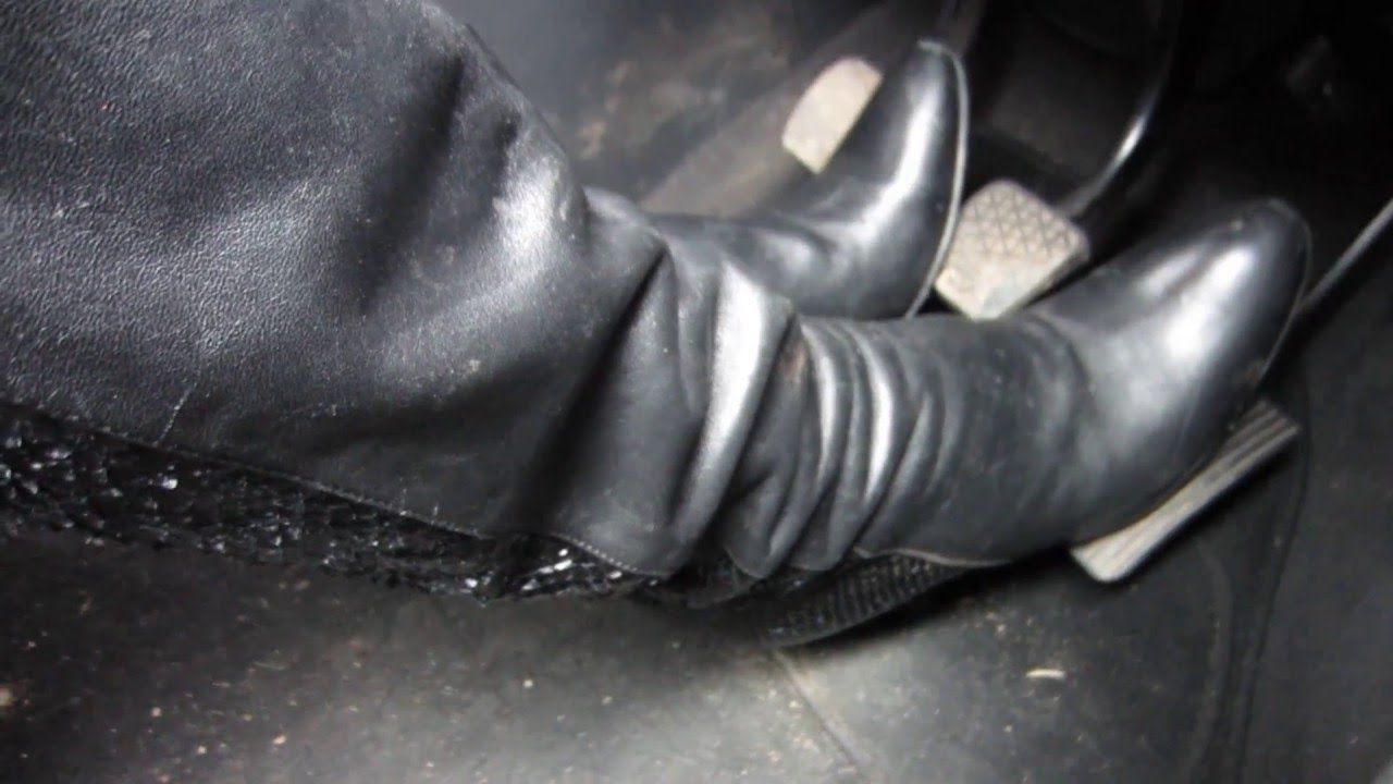 Driving in OTK boots - YouTube