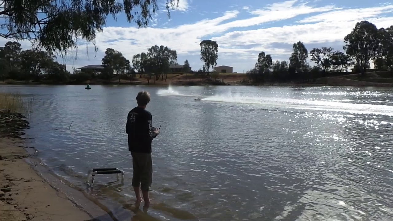 45" TFL BLADE RC BOAT - YouTube