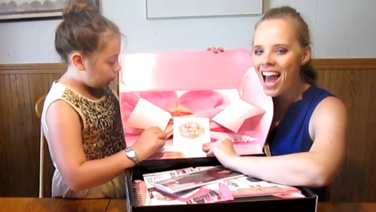 Mary Kay Starter Kit Unboxing! - YouTube