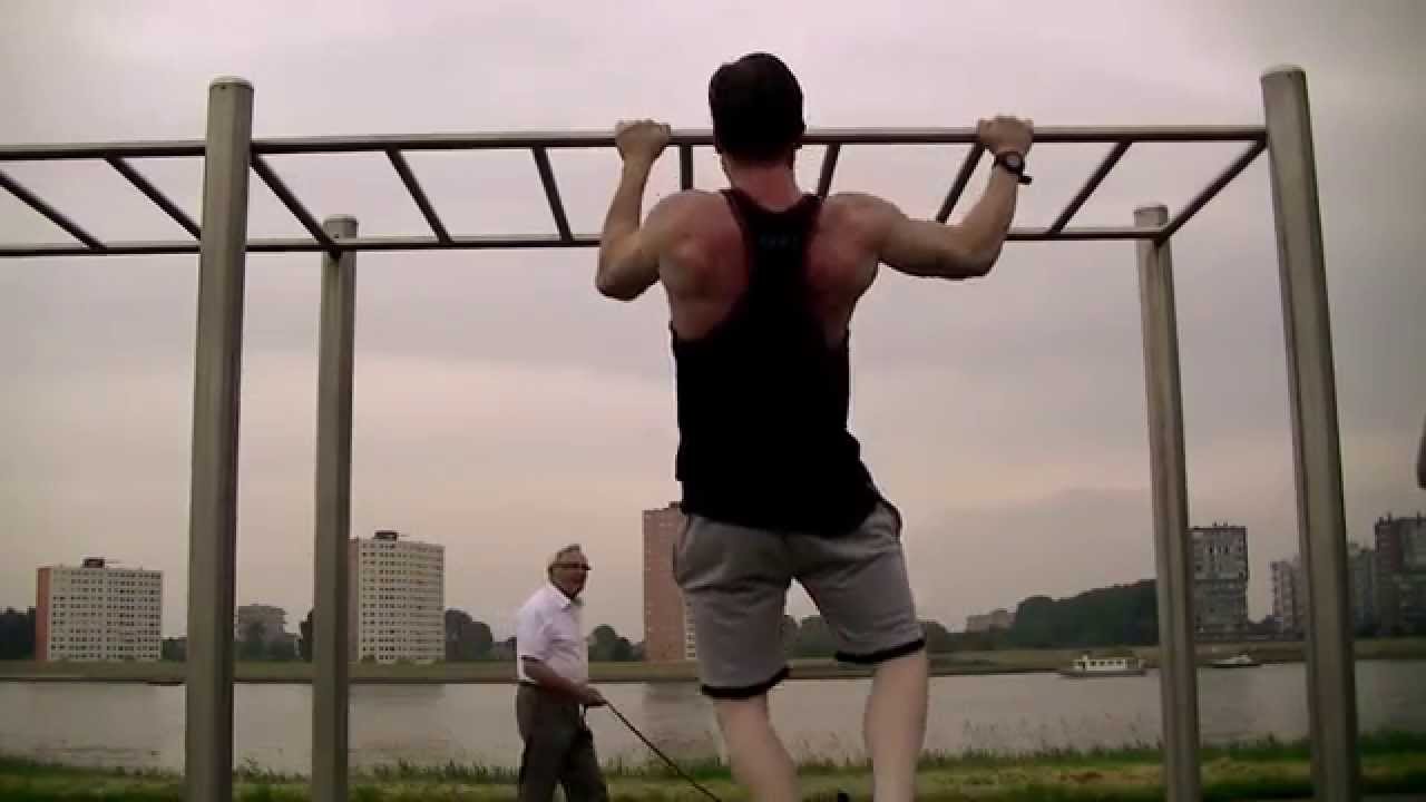 Side to Side Pull Up - YouTube