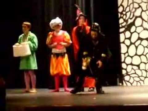 The worst high school play in the world - YouTube
