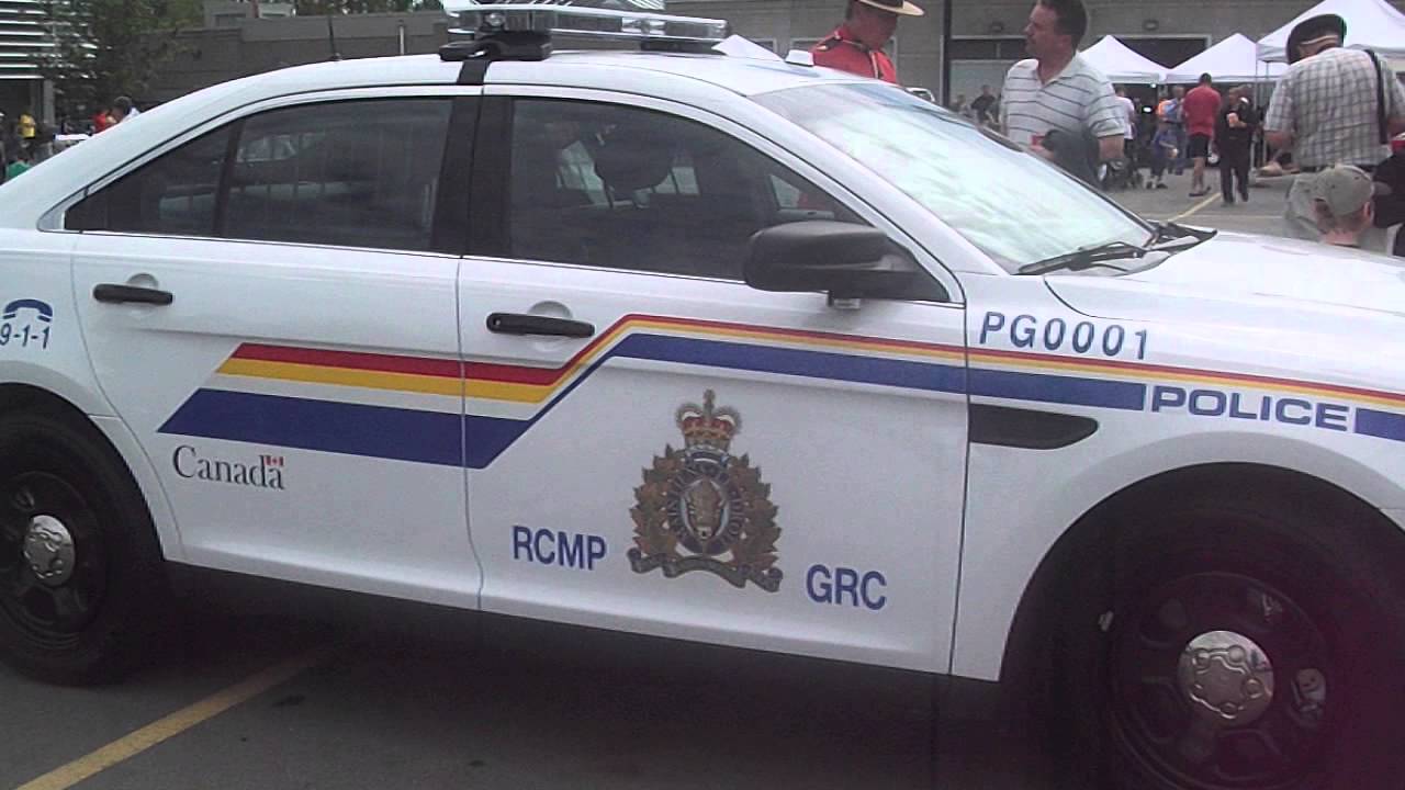 RCMP introduce new Police Interceptor to Surrey, Post Garage demo unit ...